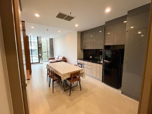 🔥 Noble Ploenchit 2 ห้องนอนพร้อมเฟอร์นิเจอร์ 73.19 ตร.ม. คอนโดสำหรับขาย ...