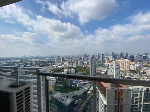 คอนโดวิวสวยชั้น 40 สกายวอล์ค เรสซิเดนท์ Sky Walk Residences สะดวกสบาย ...