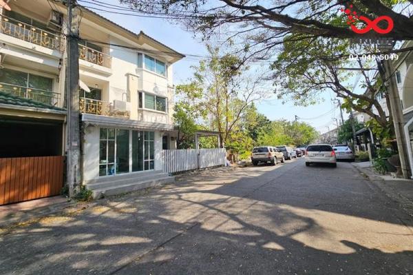 ขายทาวน์โฮม 3 ชั้น หลังริม 26 ตารางวา ศุภาลัย วิลล์ ศรีนครินทร์ ถนนศรี ...