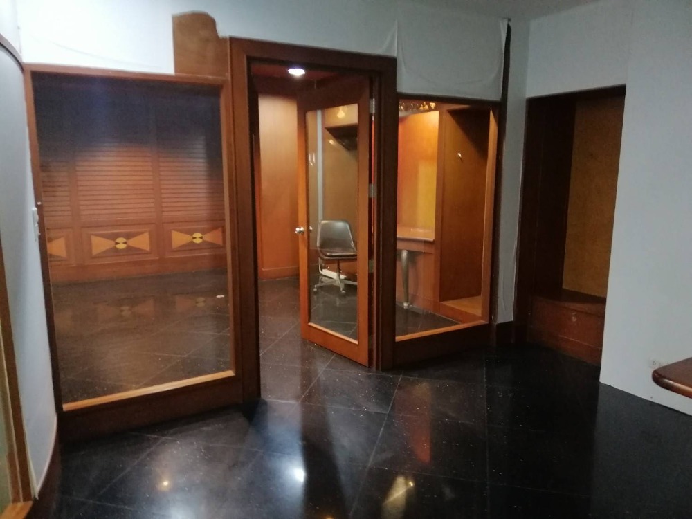 bbd building อาคารบีบีดี | Livinginsider