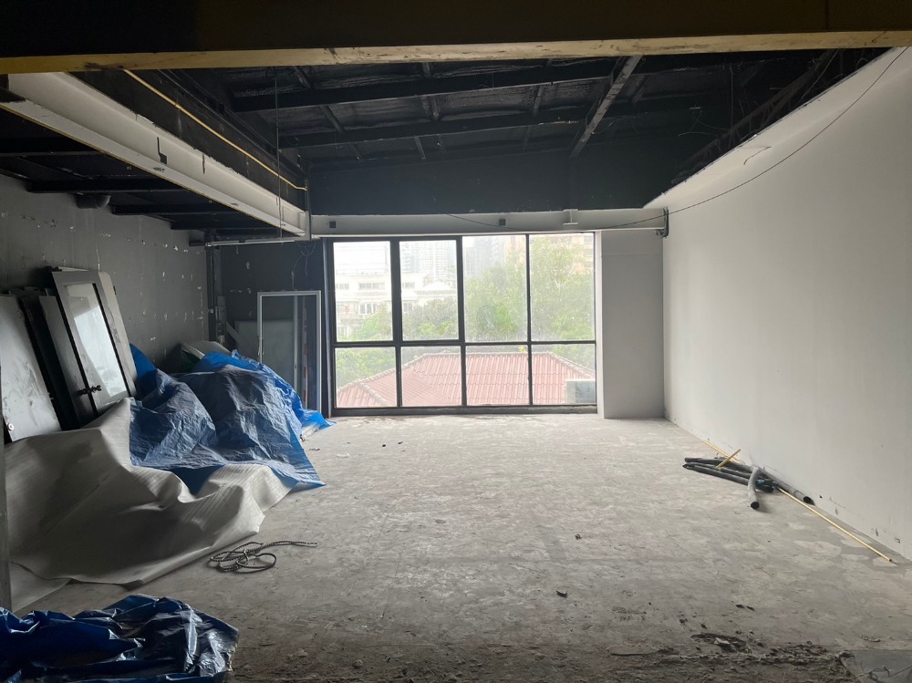 ปล่อยเช่าพื้นที่ โครงการ Seenspace Thonglor 13 ชั้น3 ขนาด 145 ตร.ม. ...